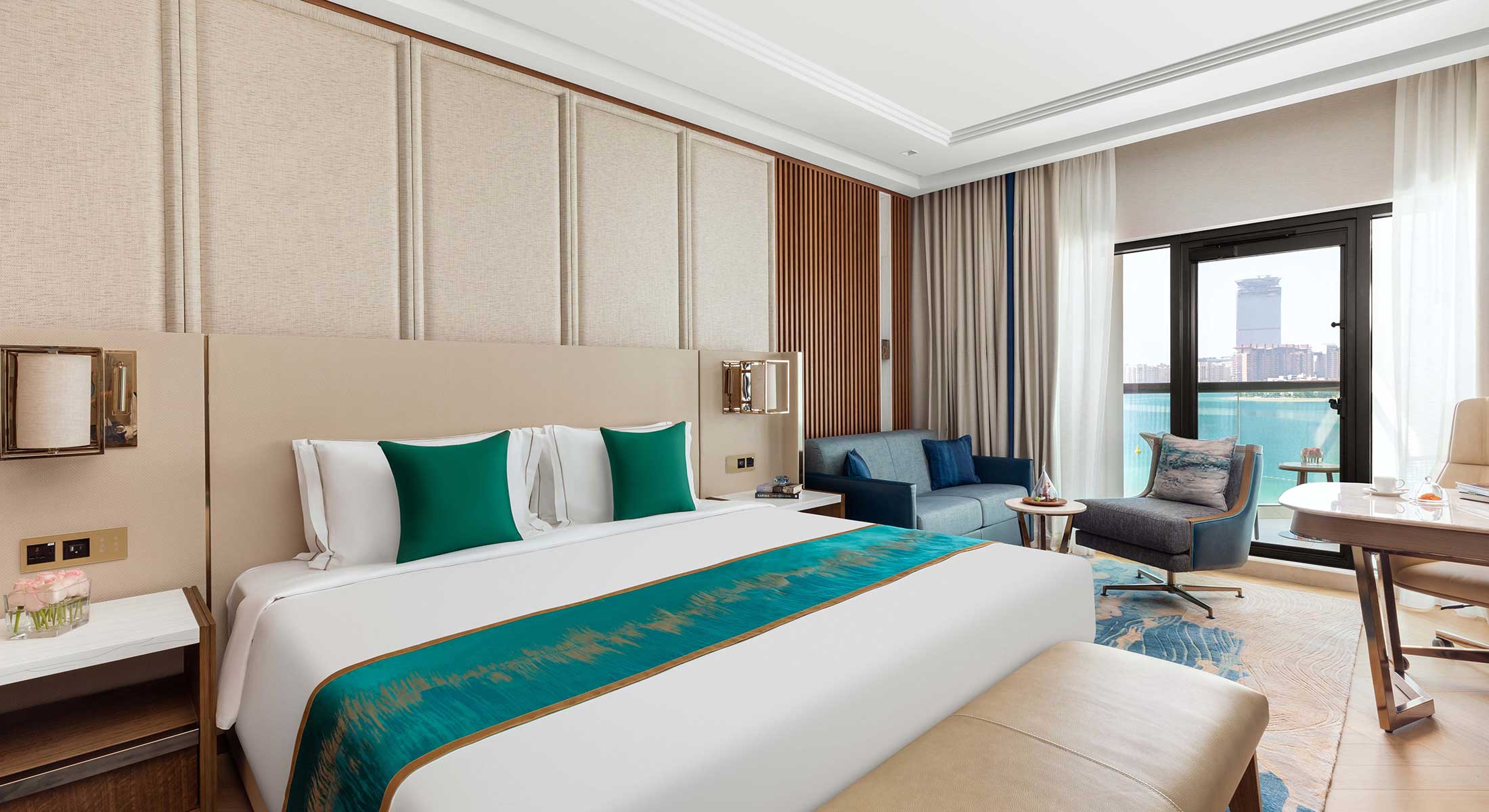 Elegante Zimmer und luxuriöse Suiten im Taj Exotica Dubai