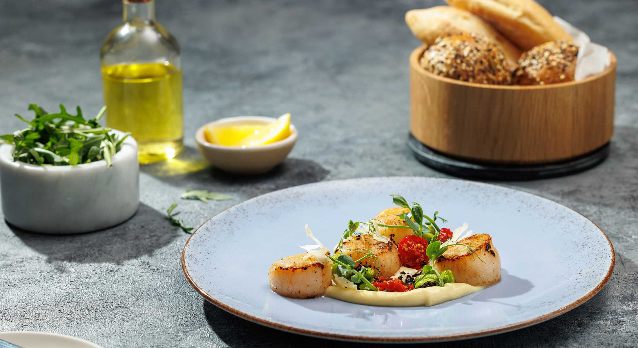 Restaurants and bars at Taj Exotica Resort & Spa, The Palm Dubai