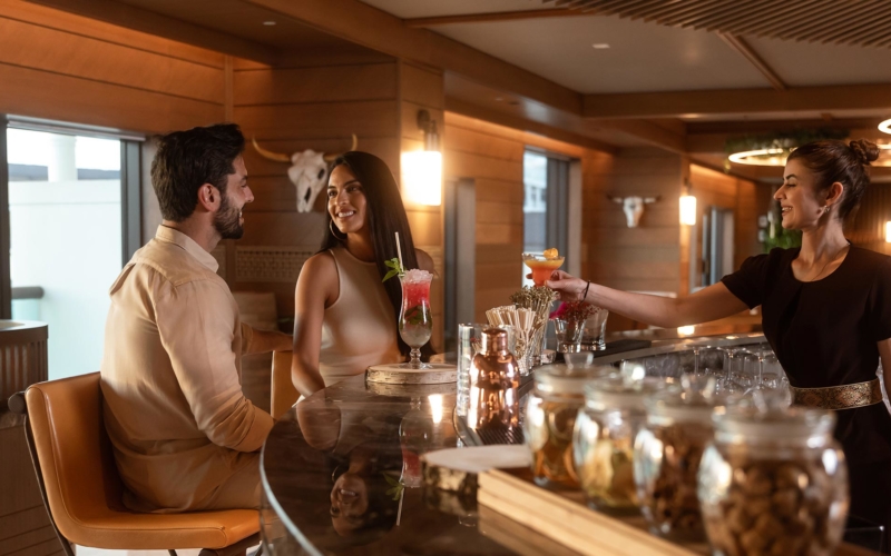 Arabic rooftop bar and lounge at Taj Exotica Resort & Spa, The Palm Dubai