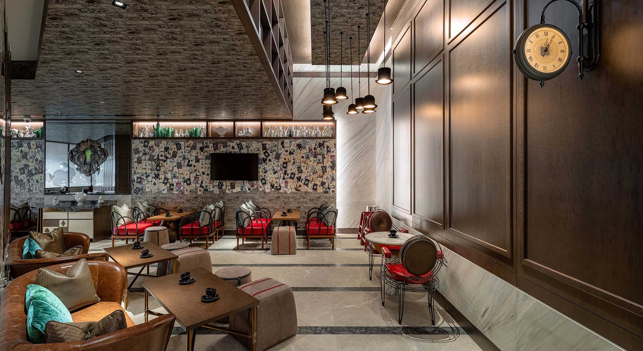 Traditional British pub at Taj Exotica Resort & Spa, The Palm Dubai