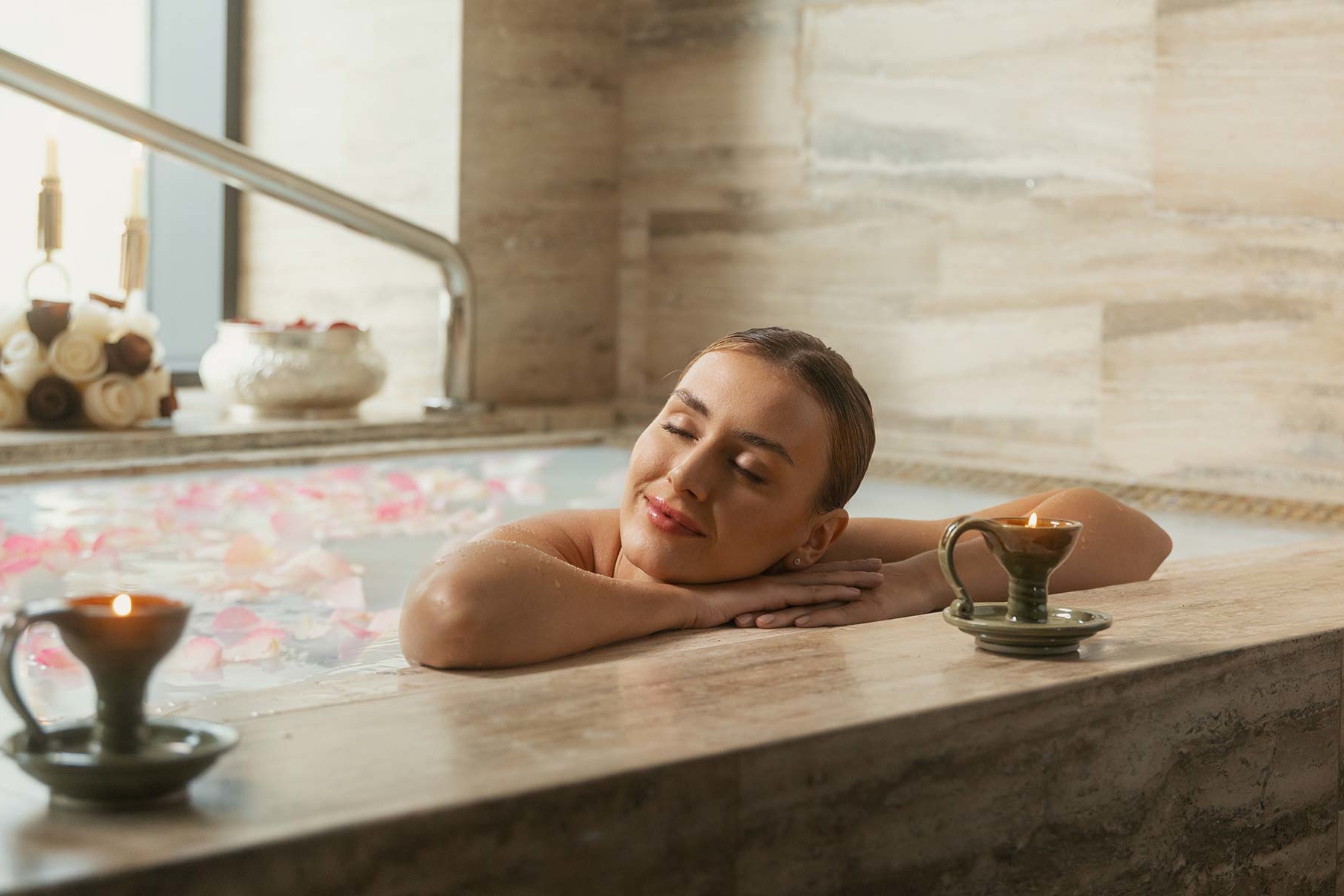 Luxury Indian Spa in Palm Jumeirah | Taj Exotica Dubai